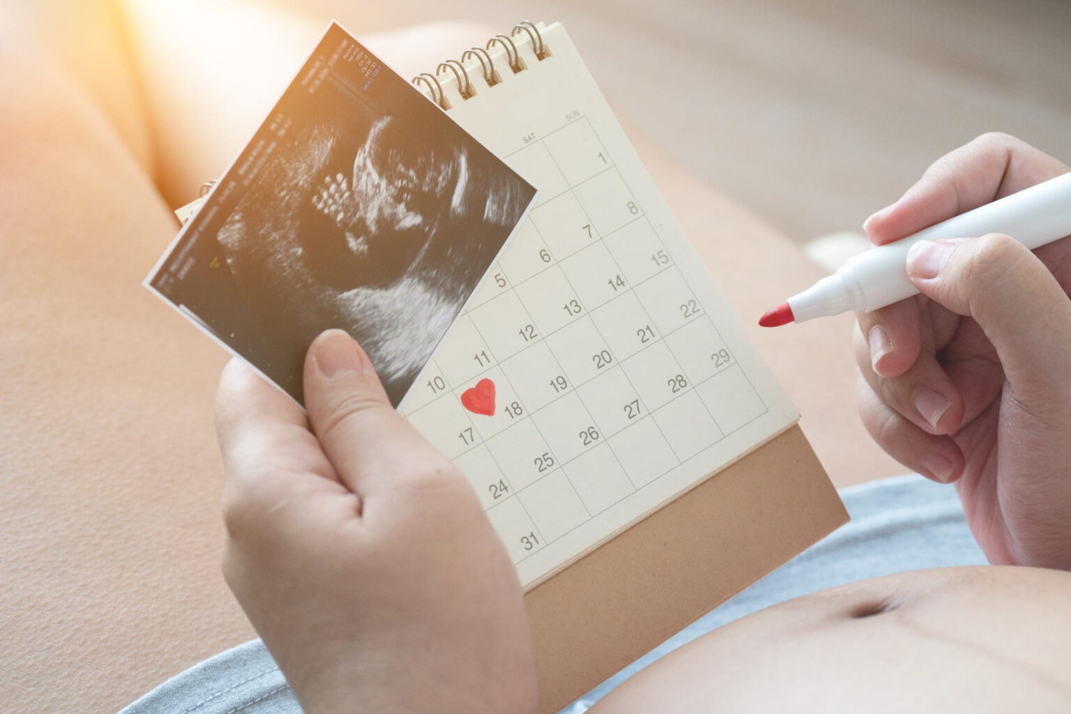 Normal vs. C-Section Delivery – Pros, Risks & Which is Best